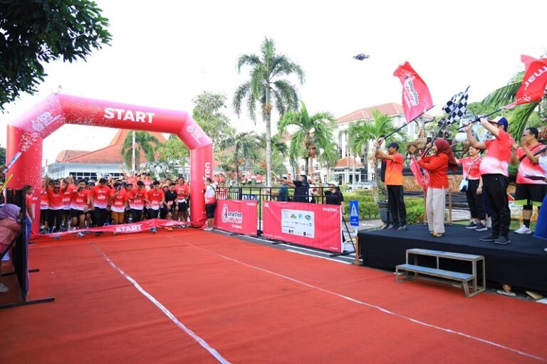 Smartfren Perluas Jaringan 4G LTE ke Kendal, Meriahkan dengan Fun Run 2025